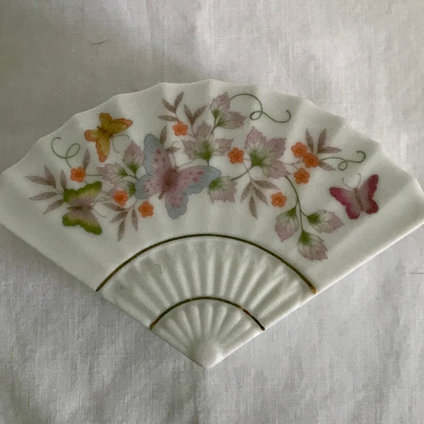 Fan Shaped Box - Etsy