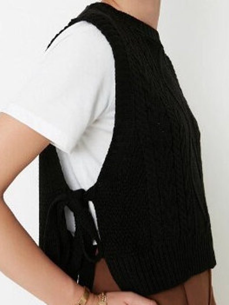 Pop of Autumn Color to Your Wardrobe: Loose Fit Side-tie Sleeveless ...