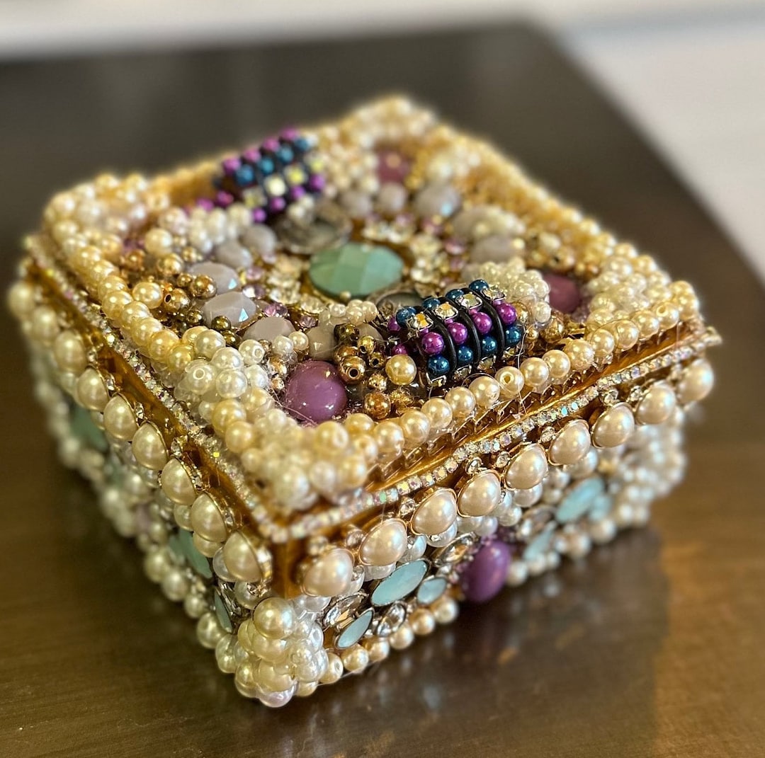 Genuine Vintage Trinket Box Covered in Re-purposed Vintage Jewelry ...