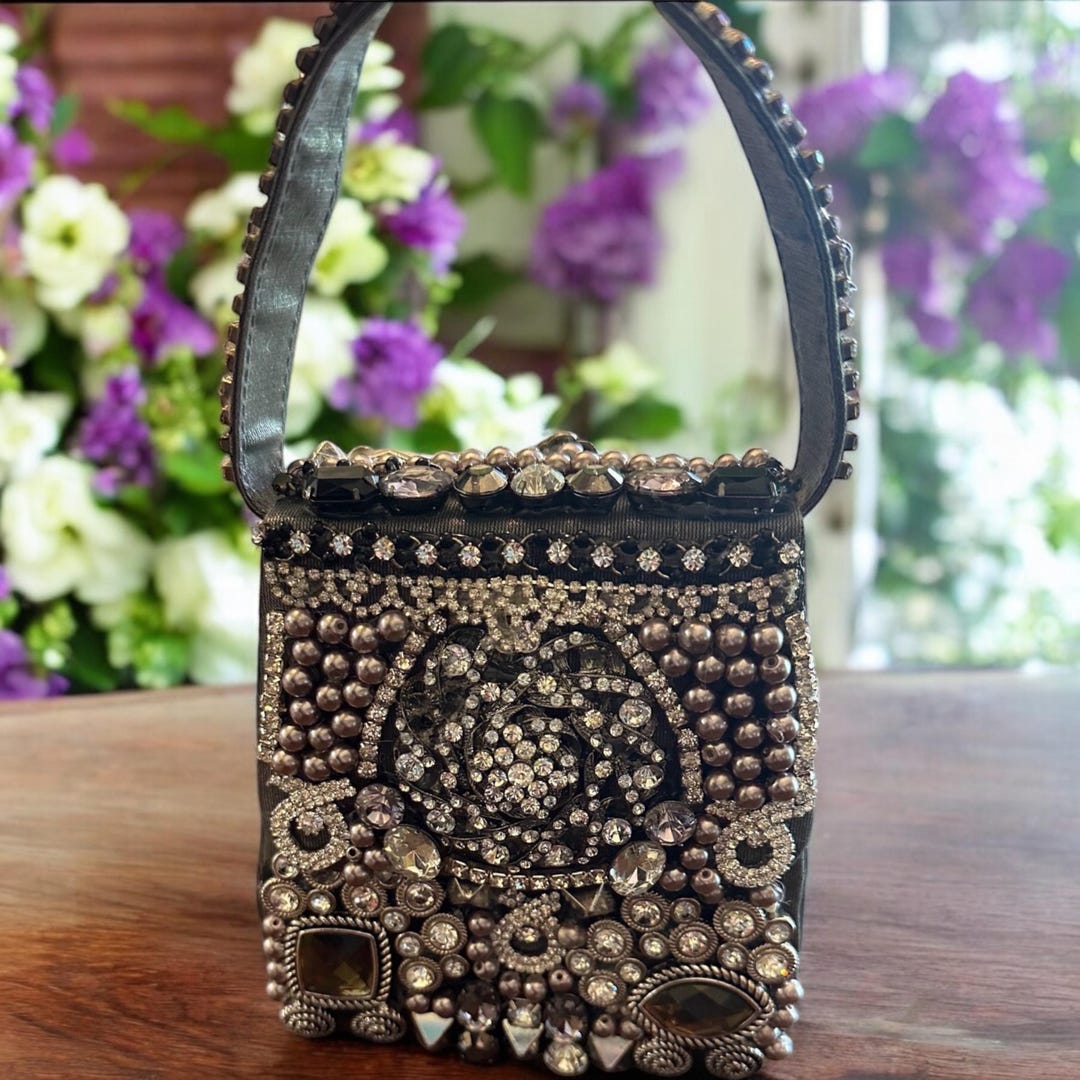 Rare Find Vtg Evening Bag/purse Completely Jeweled Blinged Out by Me in ...