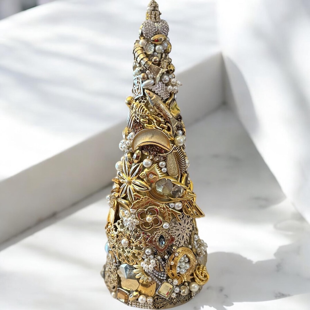 RARE Zoom in to See This Stunning Gold Plated Jeweled Tree Made of ...