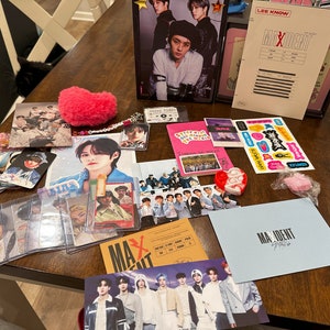 Stray Kids MYSTERY BOX!!!! - Etsy
