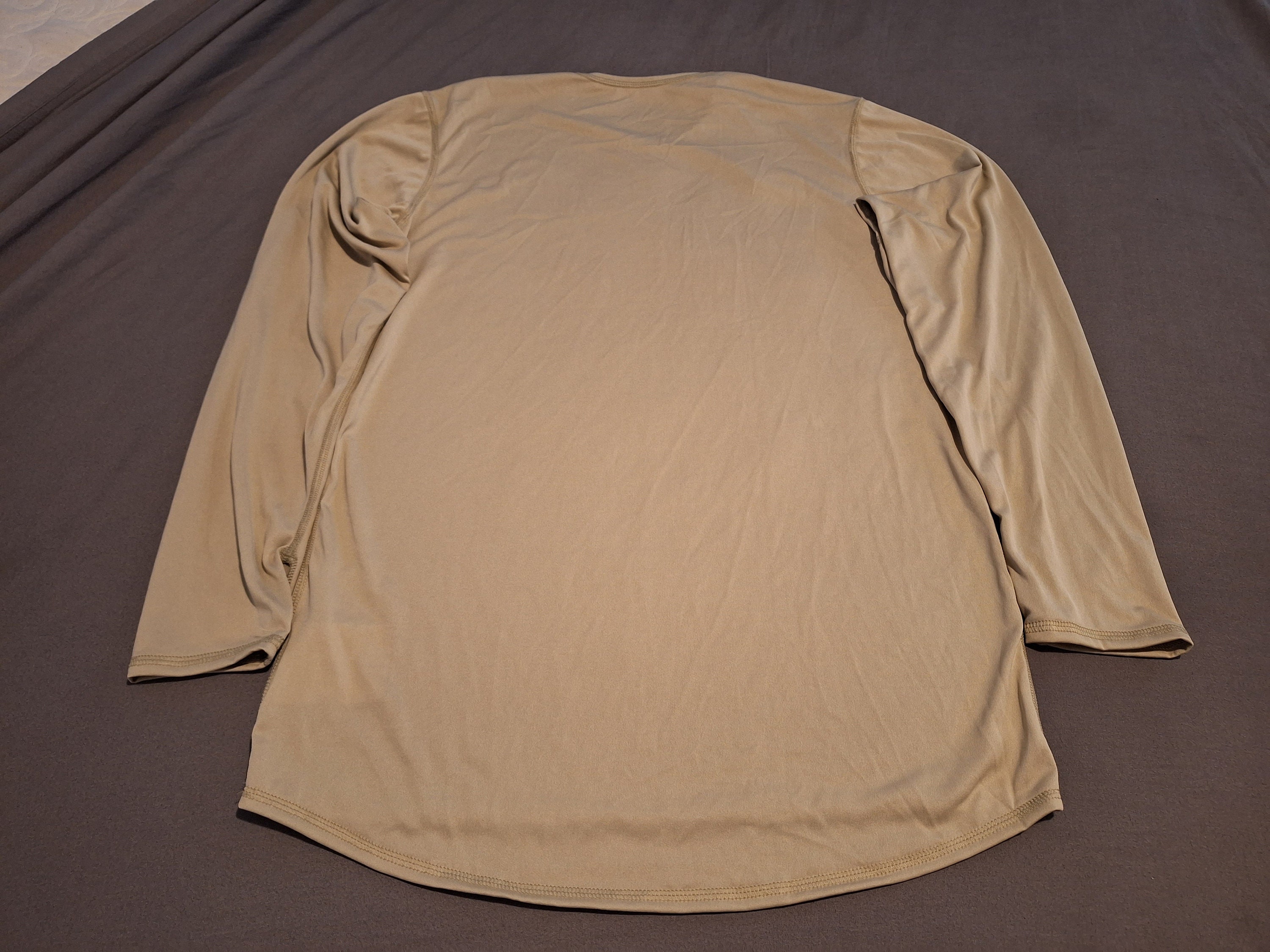 U.S. Army Cold Weather gen III Light Weight Undershirt Size Small-short ...