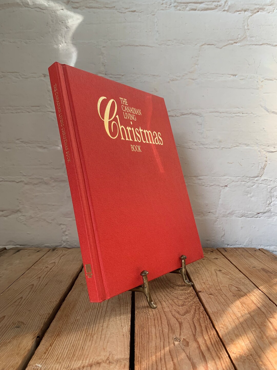 Coffee Table Book - Red/gold -‘the Canadian Living Christmas Book’ Red ...