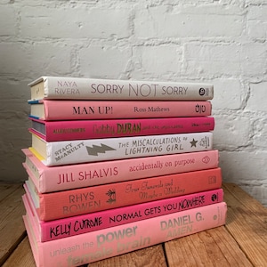 Pink Book Stack, Aesthetic Pink Books, Preppy Pink Books ,pink Home ...