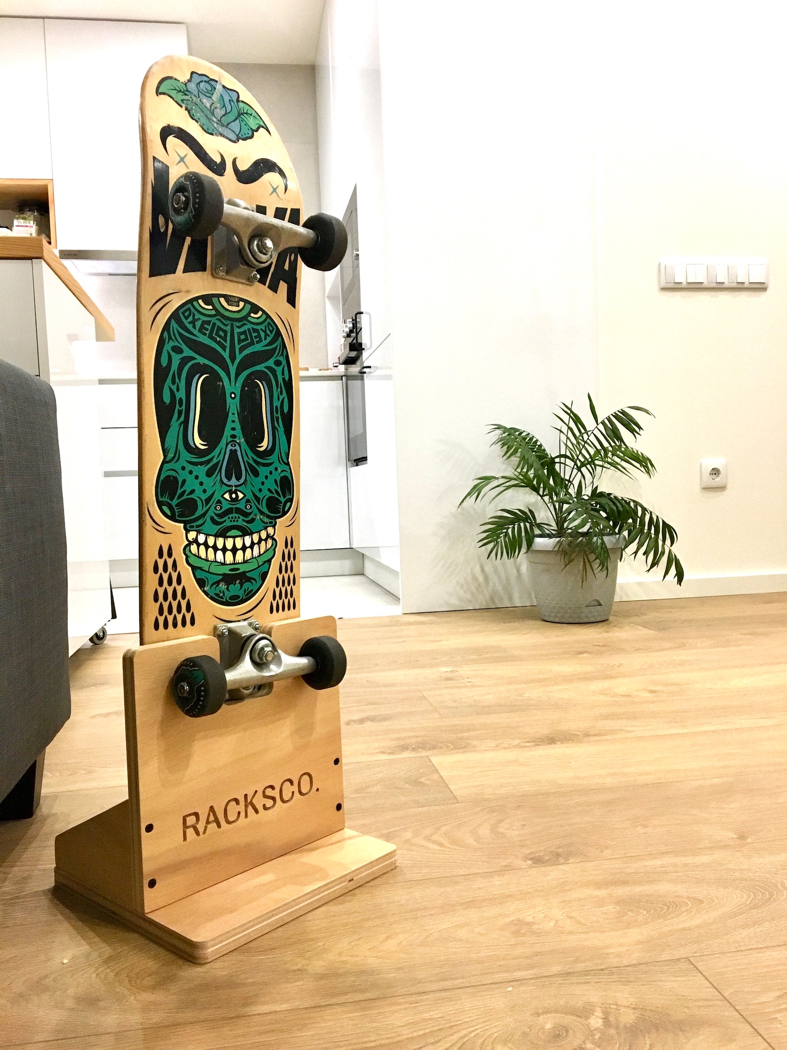 Floor Skate Rack, Skate Hanger, Support, Simple Skateboard Stand ...