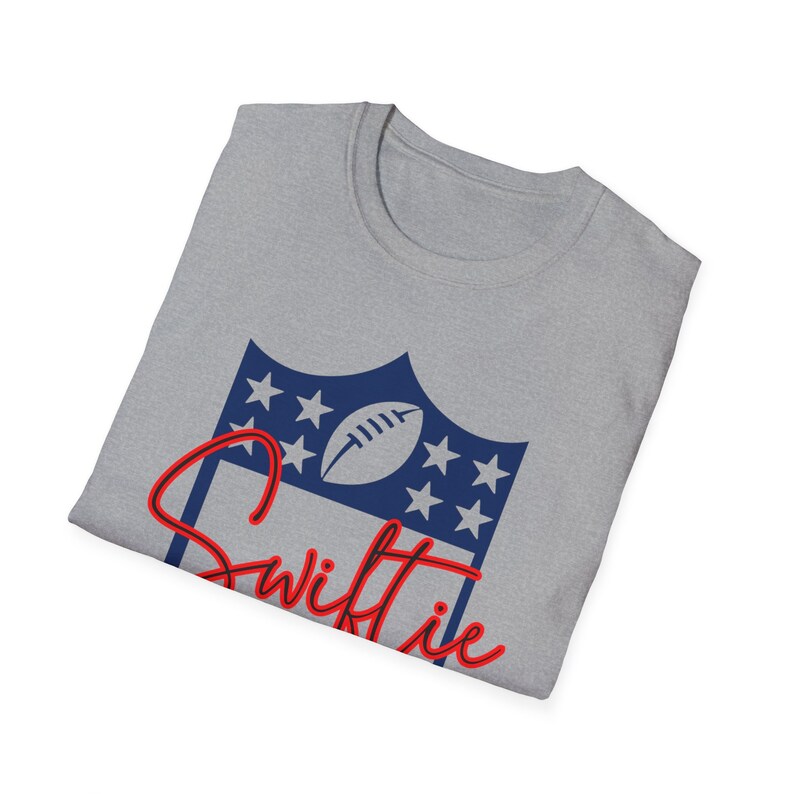 Swiftie Football T-shirt - Taylor - Swift - Super - Bowl - Tay & Trav ...
