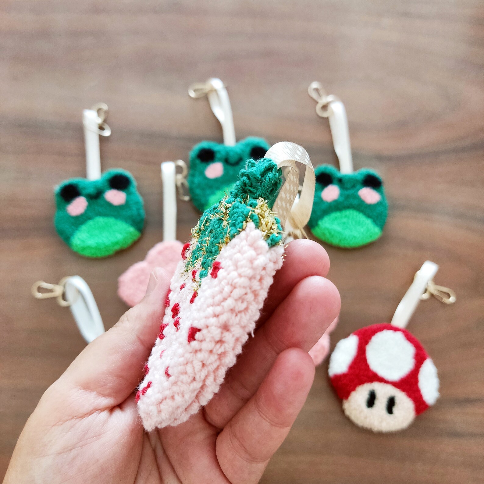 Punch Needle Keychain, Tufted Colorful Keychain, Punch Needle Bag Charm ...