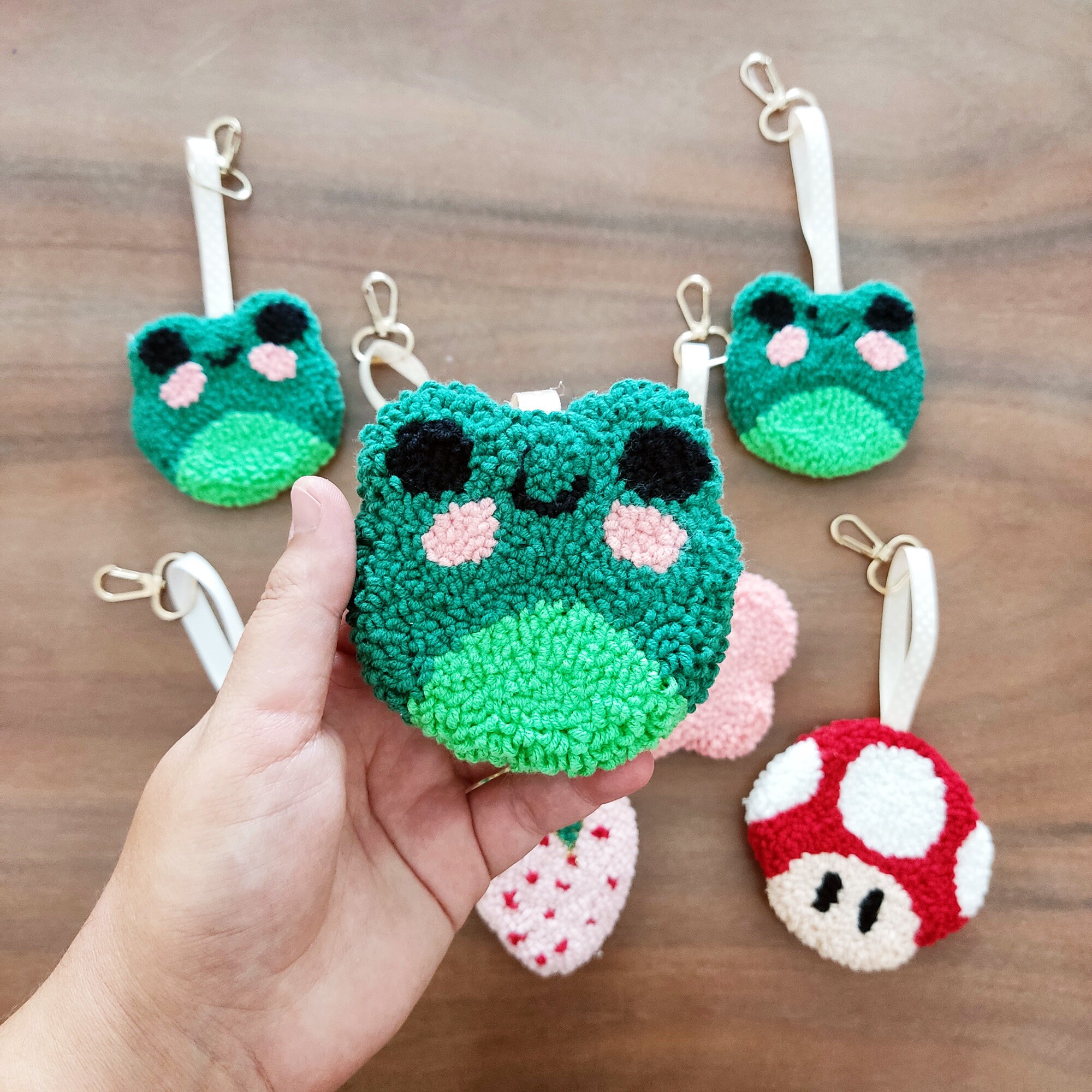 Punch Needle Keychain, Tufted Colorful Keychain, Punch Needle Bag Charm ...