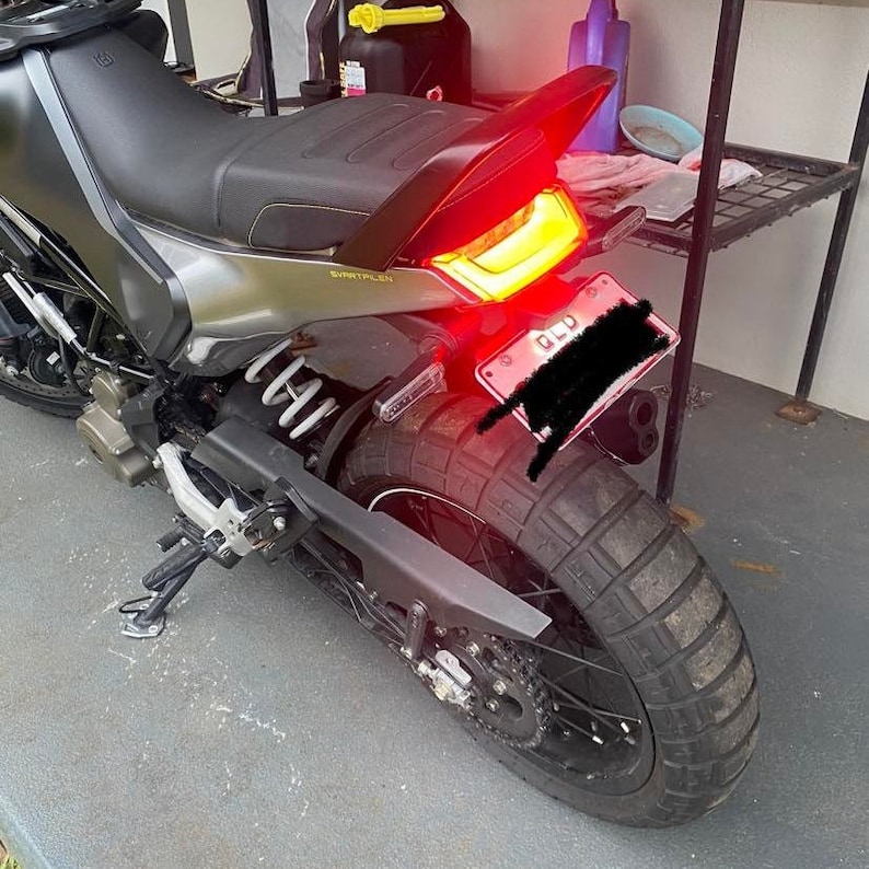 Svart/vitpilen 401 Tail Tidy / Rear Fender Delete - Etsy