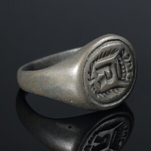 Signet Ring With Family Coat of Arms Tin Bronze Antique Ring Unique ...