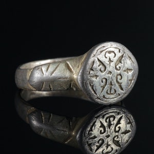 Early Islamic Oval-shaped Ring With Floral Ornament Ancient Rare Signet ...