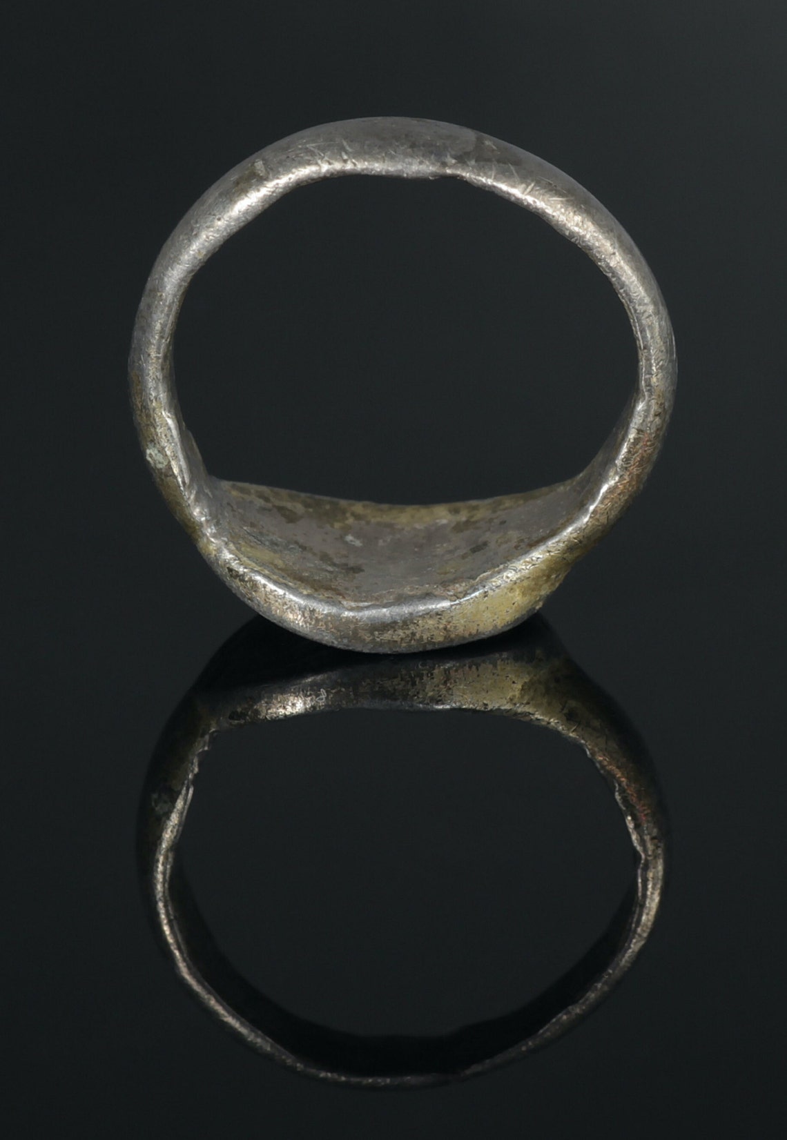 Ancient Engraved Signet Ring Beast Head to the Left Unique Ancient ...
