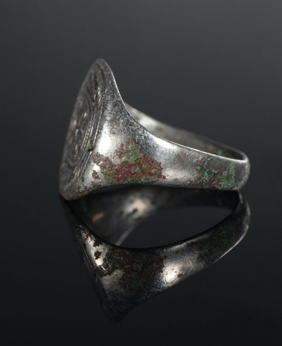 Vintage Coat of Arms Ring Unique Medieval Silver Arti… - Gem