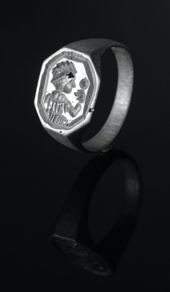 Lady Signet Ring Genuine Medieval Artifact Lady with … - Gem