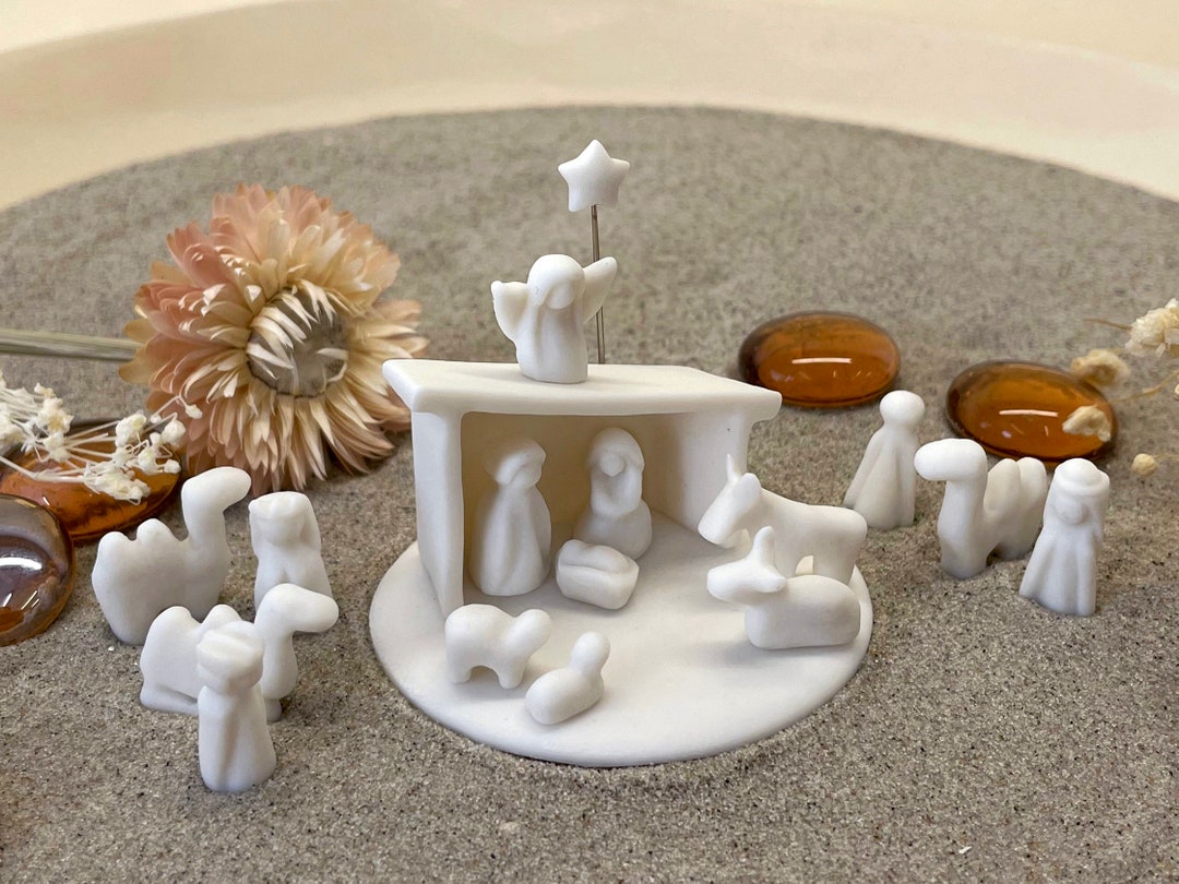 Tiny Little Porcelain Nativity Scene – Miniature Scene Consisting of 15 ...