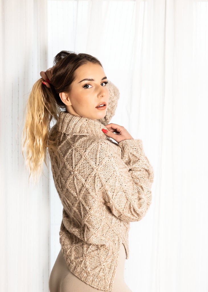 Graphic Sweater, Knitting Pattern for Graphic Sweater - Etsy