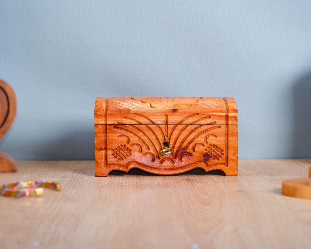 Hand Carved Juniper Wood Jewelry Box, Lockable Keepsake Treasure Chest ...