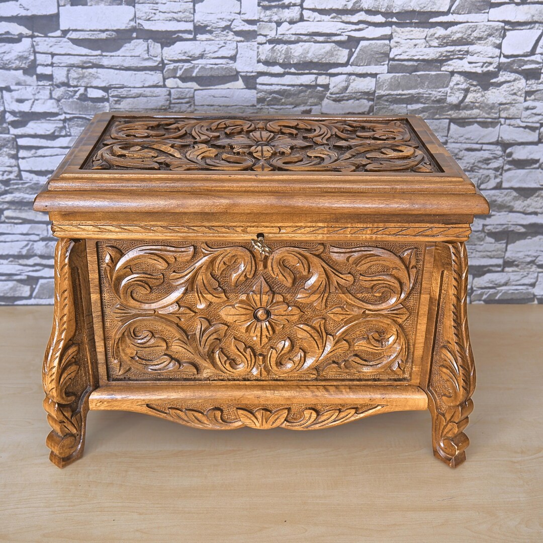 Hand-carved Walnut Wooden Chest: Vintage Floral Jewelry Box - Etsy