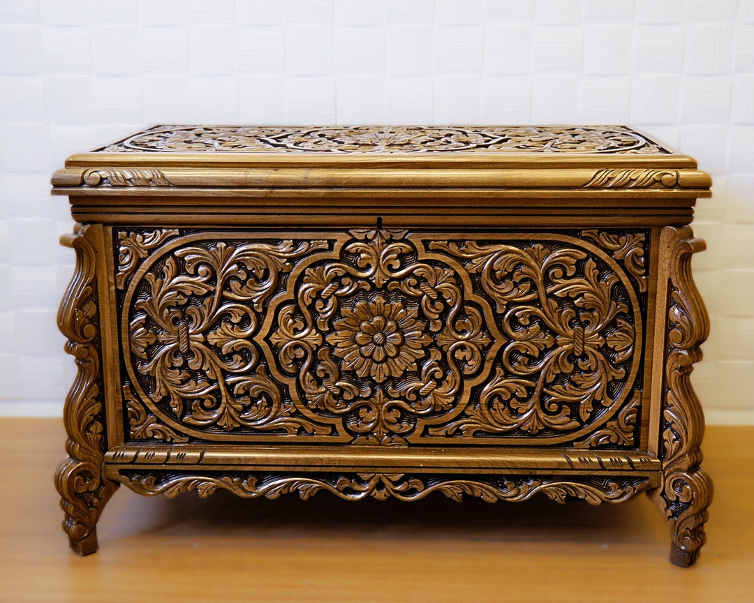 Hand Carved Walnut Wood Trunk – Mid-century Blanket Chest - Etsy UK