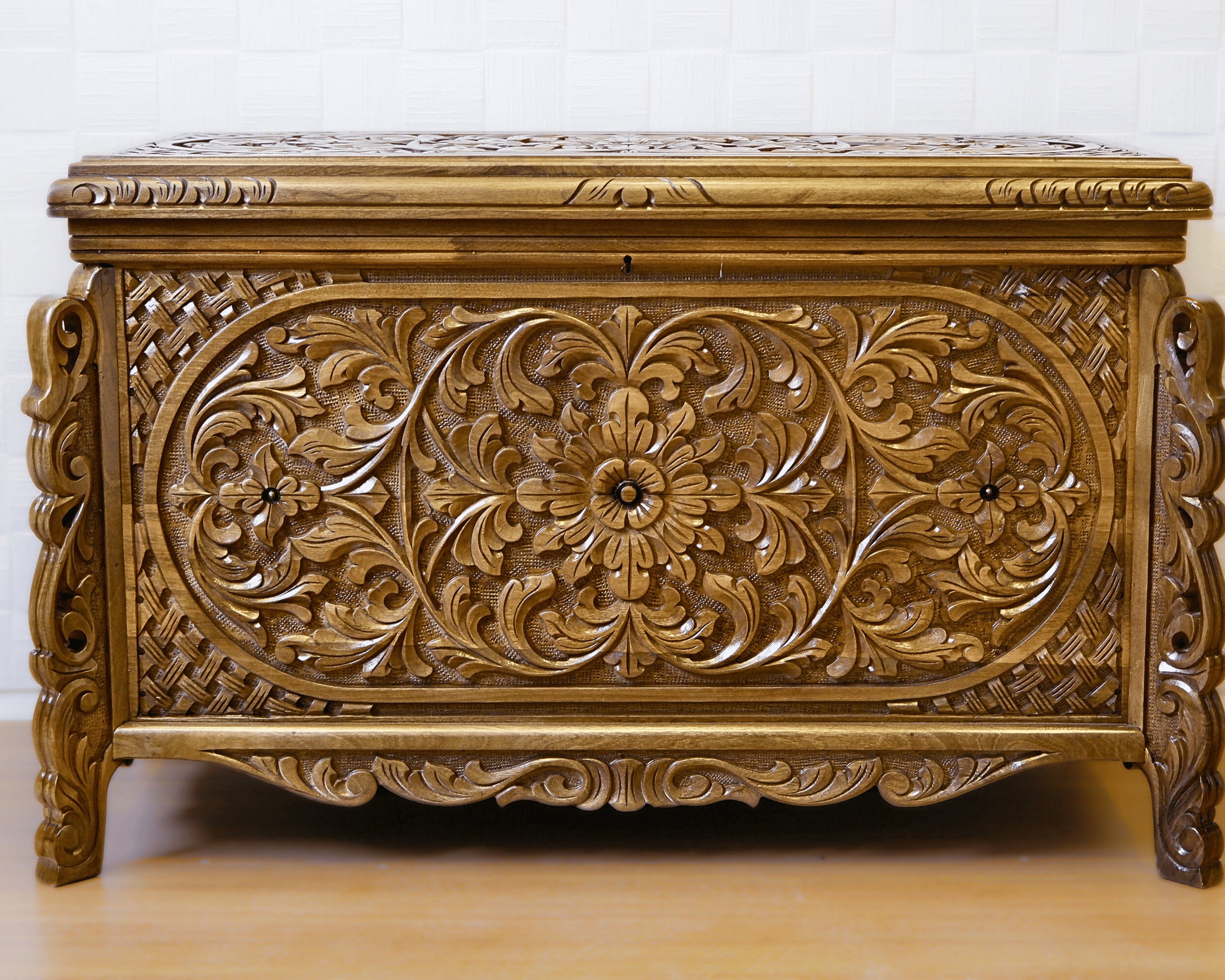 Hand-carved Walnut Wood Trunk, Antique Style Dowry Chest - Etsy