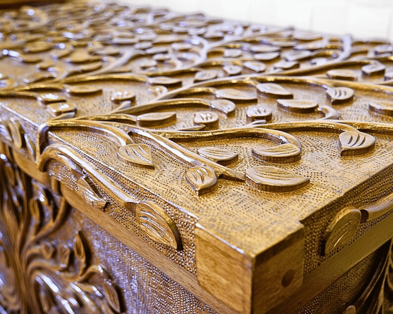 Hand-carved Walnut Wood Trunk: Tree of Life Blanket Chest - Etsy