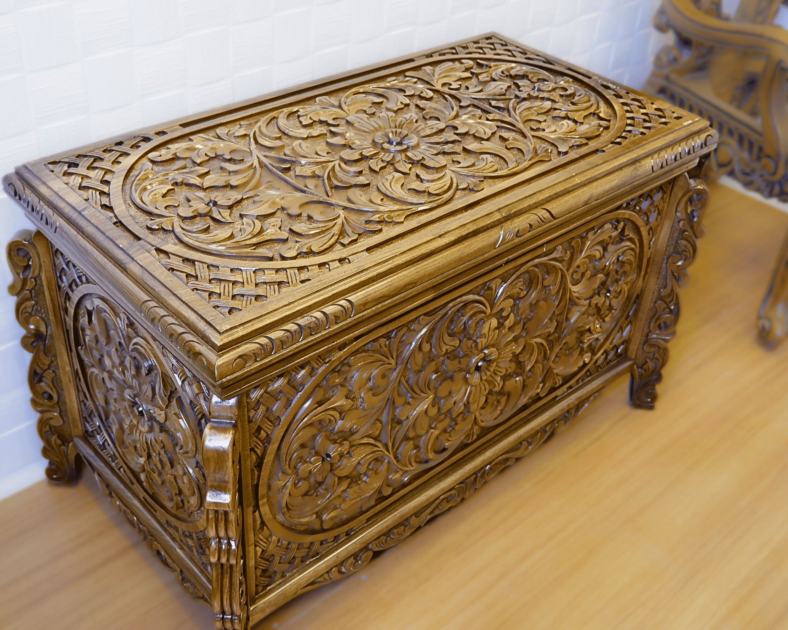 Hand-carved Walnut Wood Trunk, Antique Style Dowry Chest - Etsy