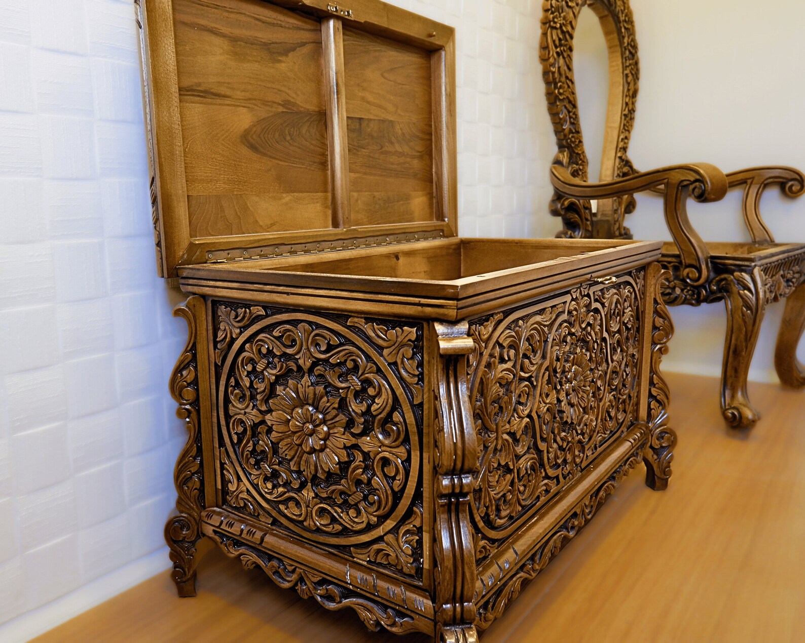 Hand Carved Walnut Wood Trunk – Mid-century Blanket Chest - Etsy UK