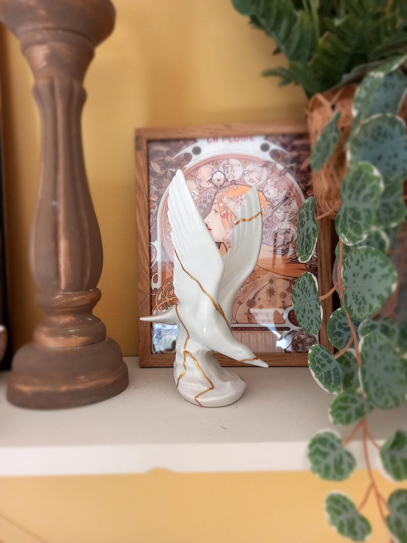 Kintsugi Statue - White Korean Bird Statue - Etsy