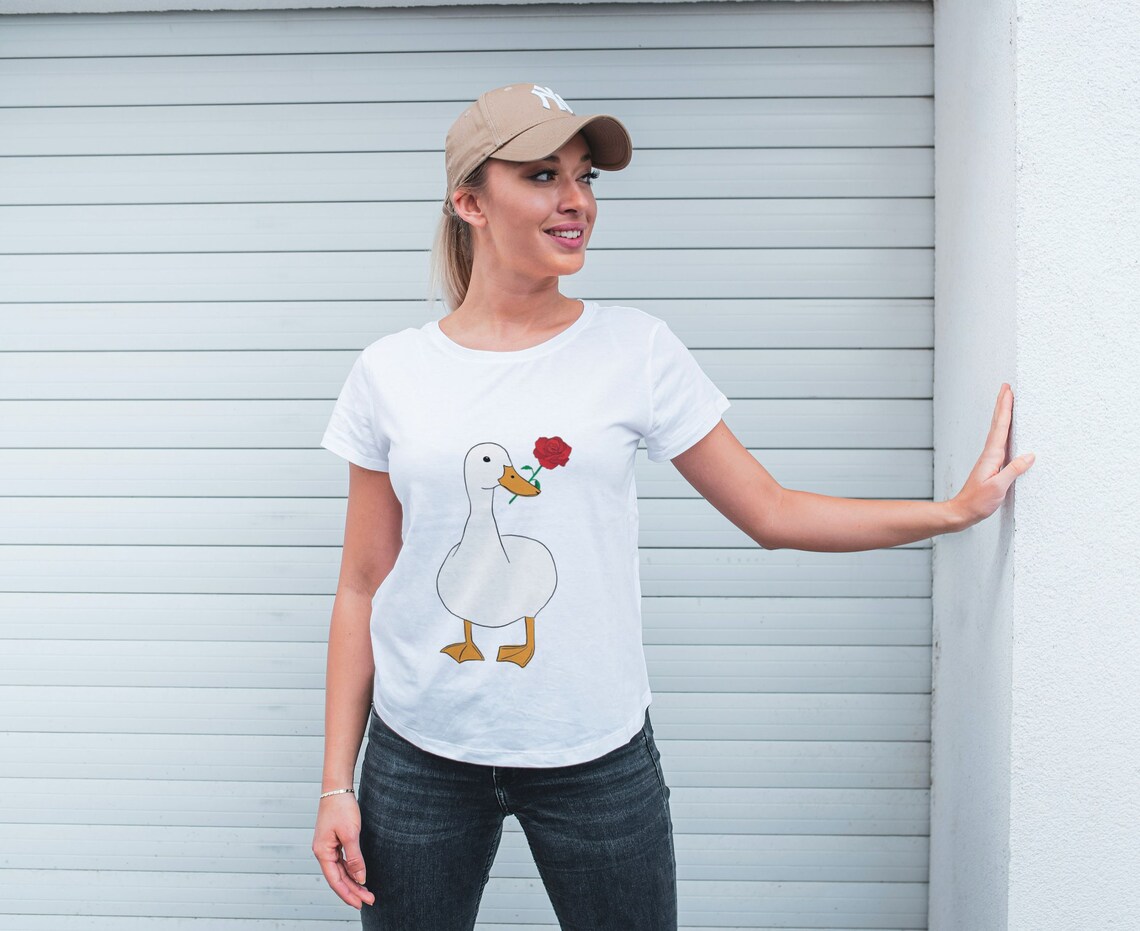 Duck With Rose SVG: Funny Valentines Animal Print (digital Download ...