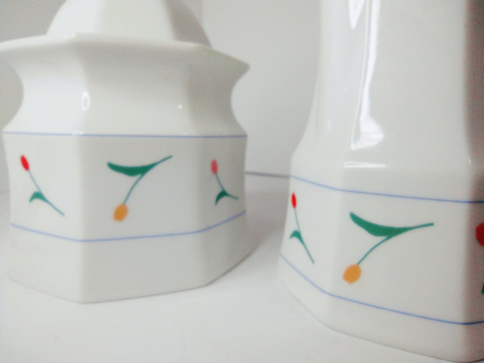 Vintage | Christopher Stuart | Sundance | Fine China | Tulip Design ...
