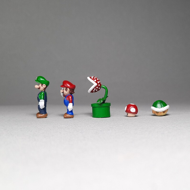 Super Mario 1:64 Scale Handpainted Figure Set - Etsy