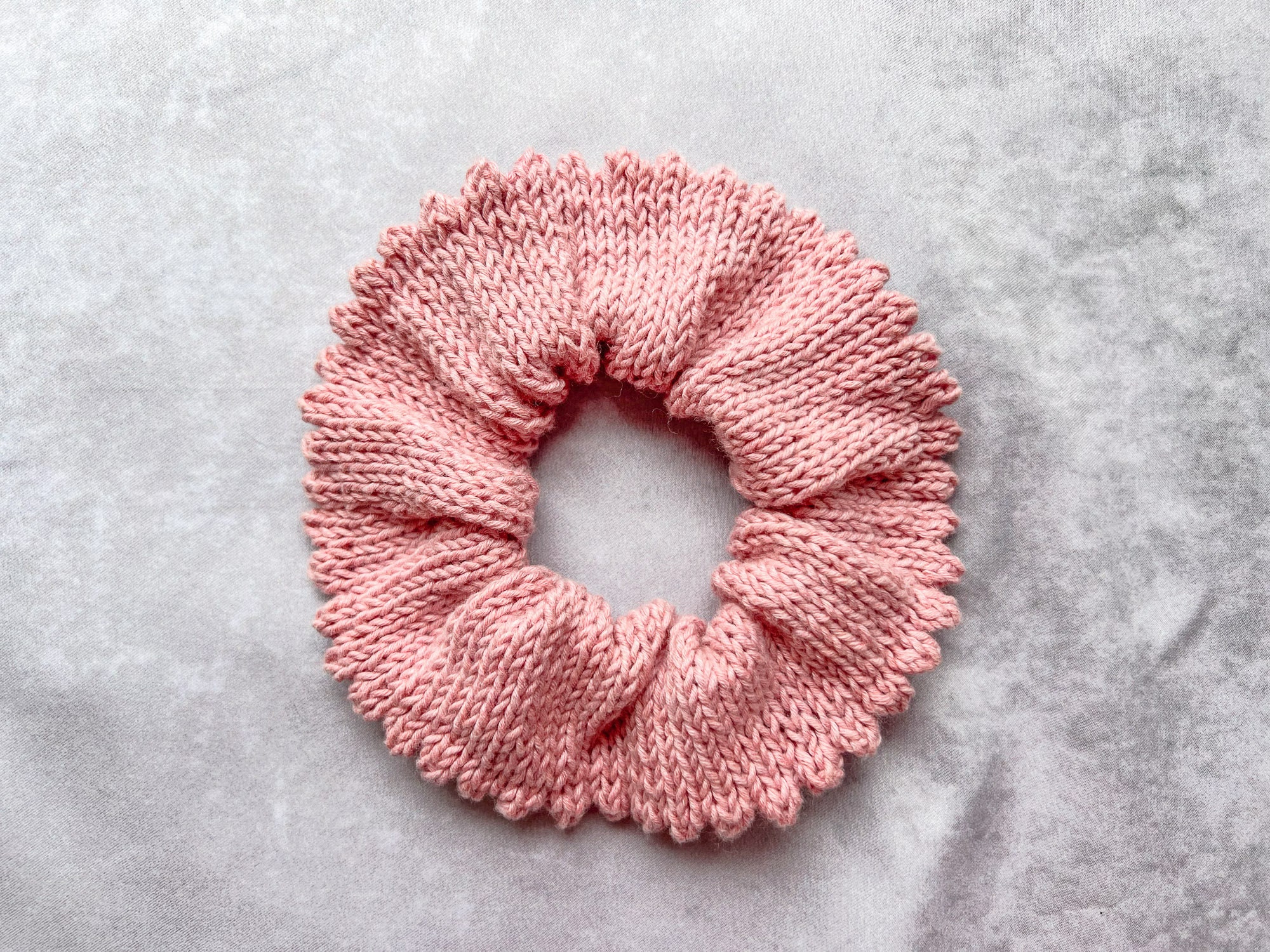 KNITTING PATTERN Scrunchie / Easy Quick Knitting Pattern Scrap Yarn ...