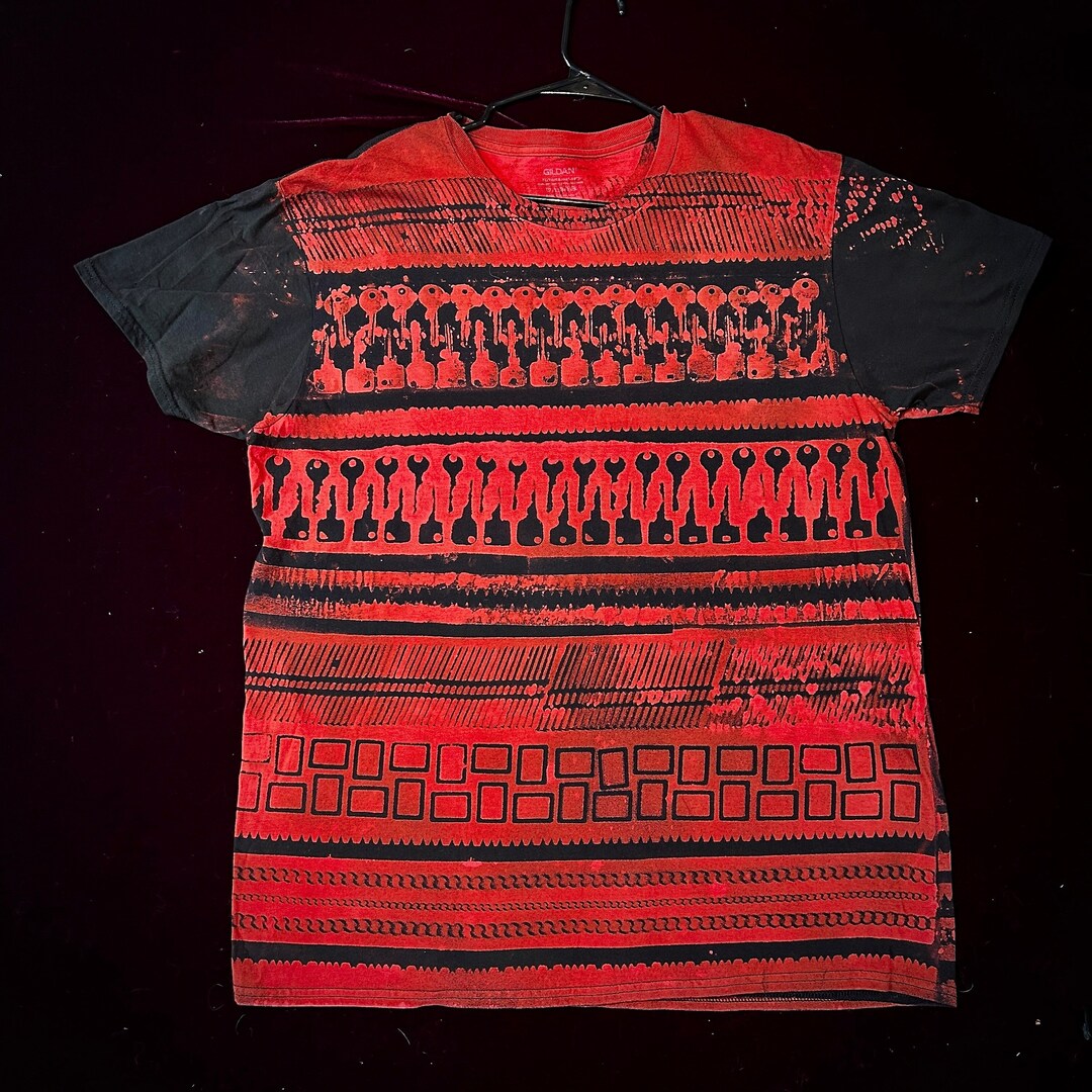 Bloodred Rusty Blades & Dye Tshirt - Etsy