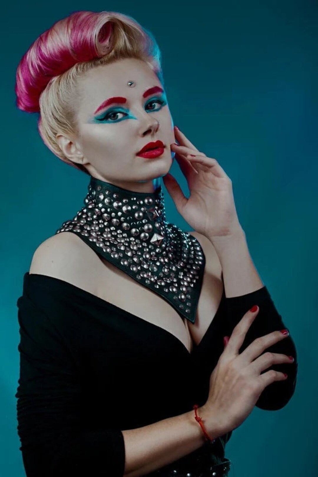 Yoncè Glamerous Neckpiece - Etsy