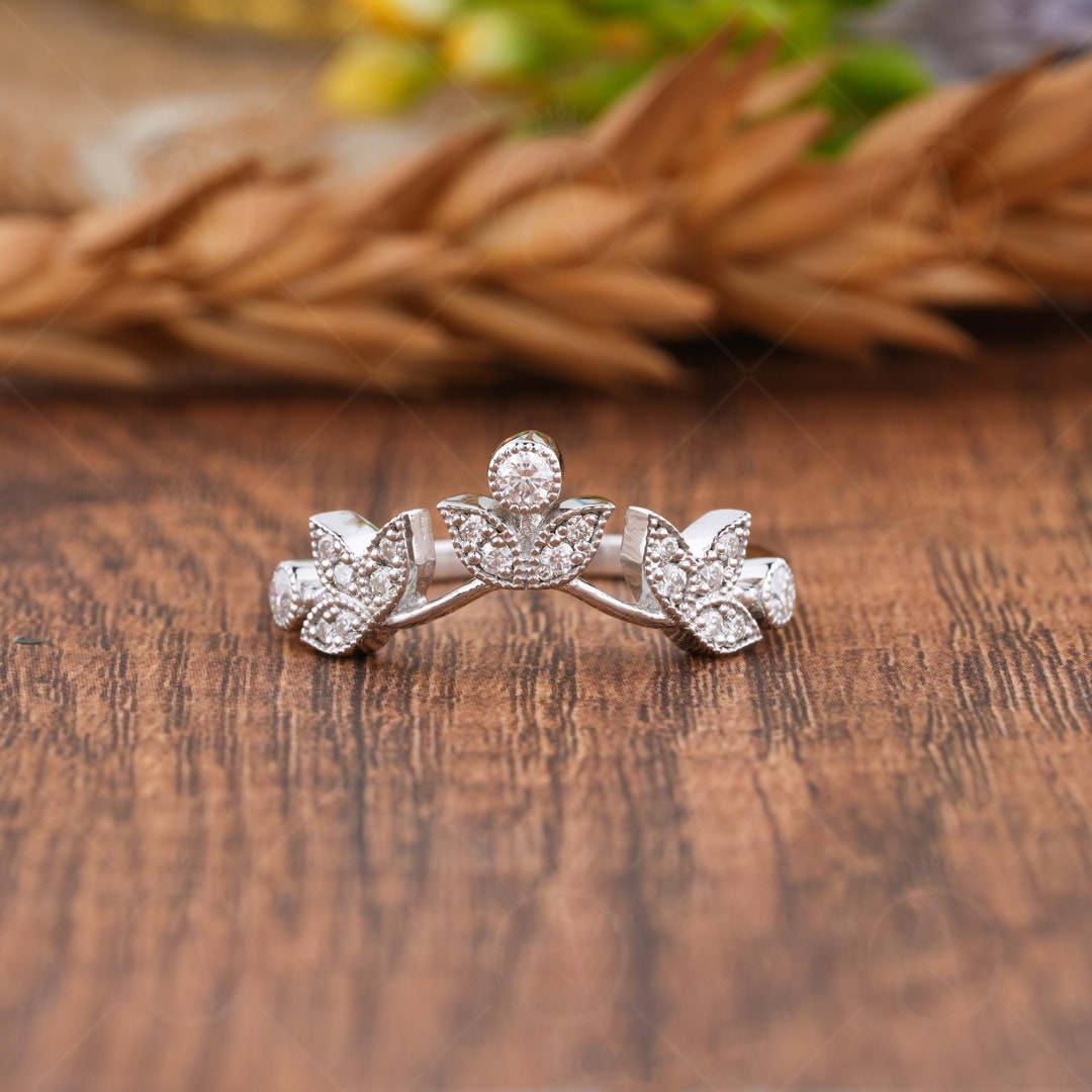 Floral Moissanite Wedding Band, Nature Inspired Leaf Ring - Etsy