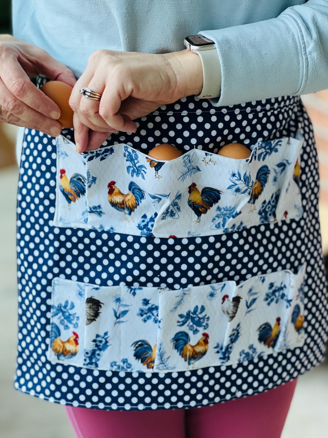 Egg Gathering Apron, Farmhouse Chic, Apron for Egg Collection, Chicken ...
