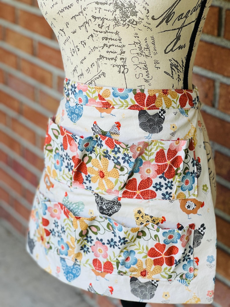 Egg Gathering Apron, Farmhouse Chic, Apron for Egg Collection, Chicken ...