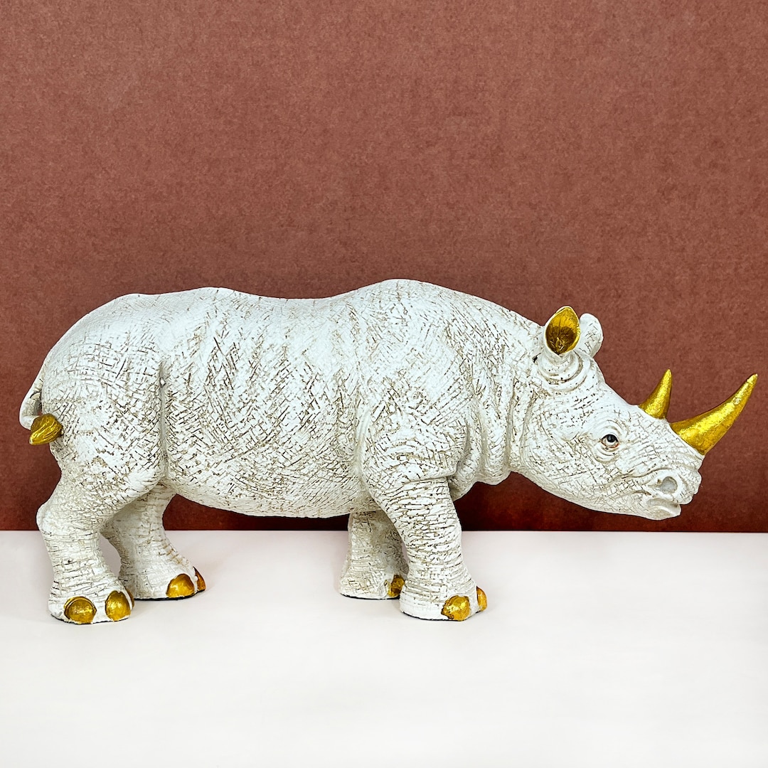 Vintage Rhino Statue Showpiece for Office Decor, Handicraft Rhino ...