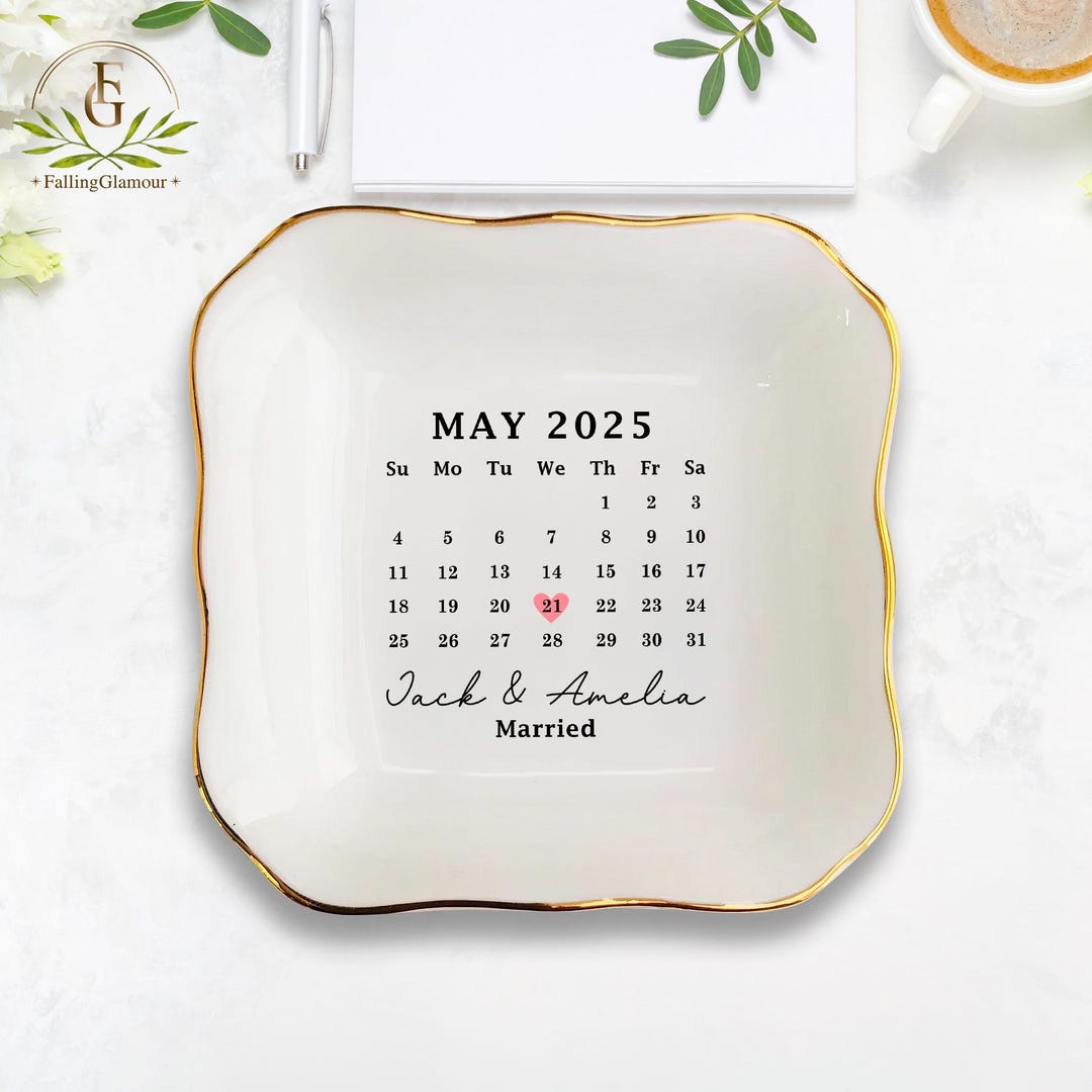 Married Ring Dish Calendar Gift, Custom Wedding Calendar Date Jewelry ...