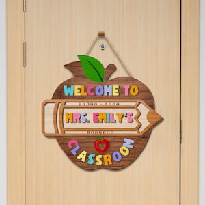 Personalized Apple Teacher Apple Door Sign, Back to School, Custom ...