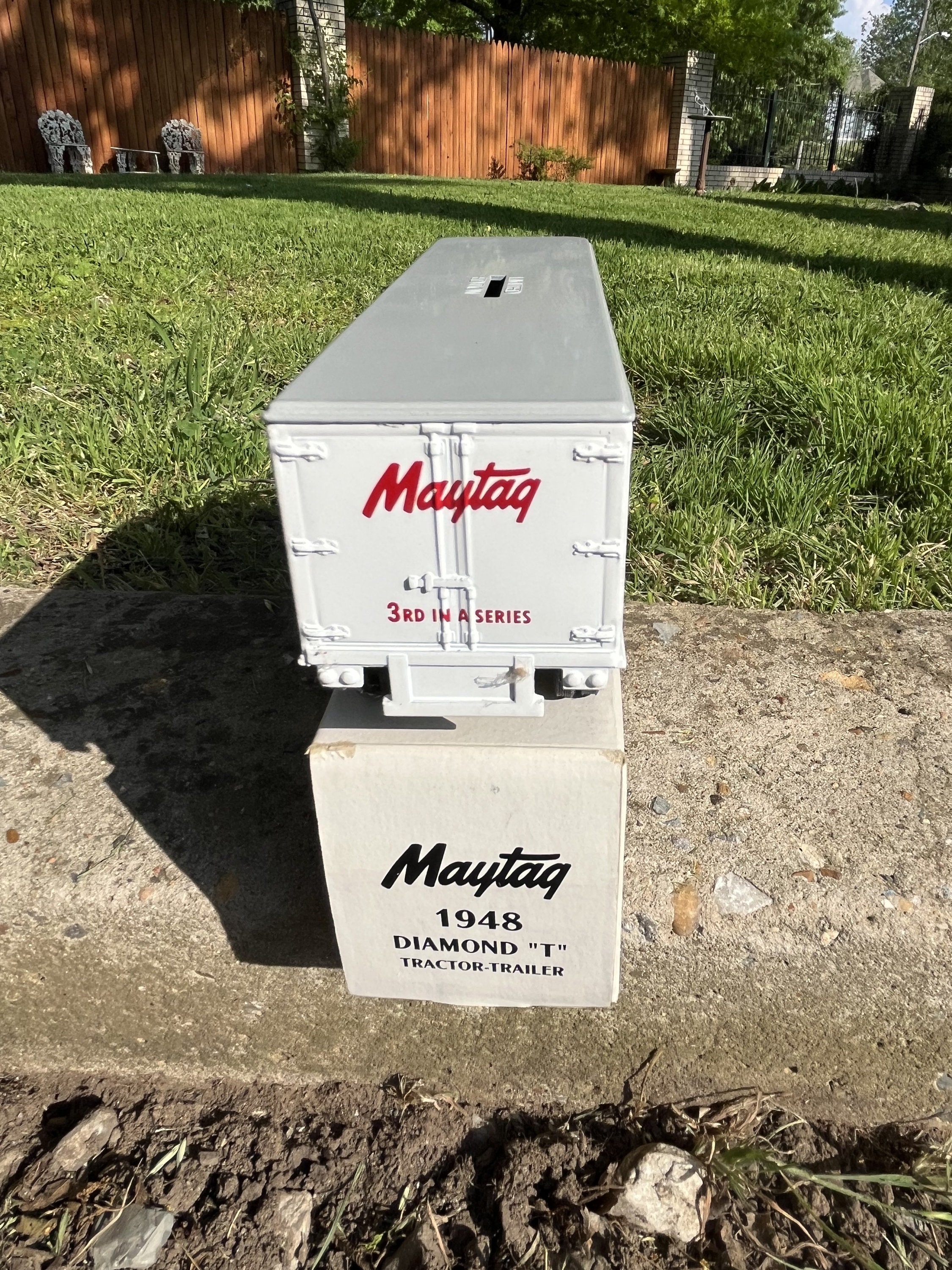 Die Cast Ertl Maytag 1948 Diamond t Tractor-trailer - Etsy