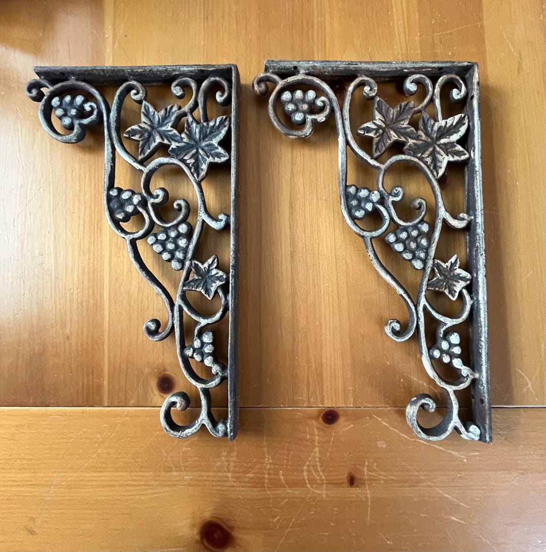 Vintage Cast Iron Shelf Brackets Grapevines - Etsy