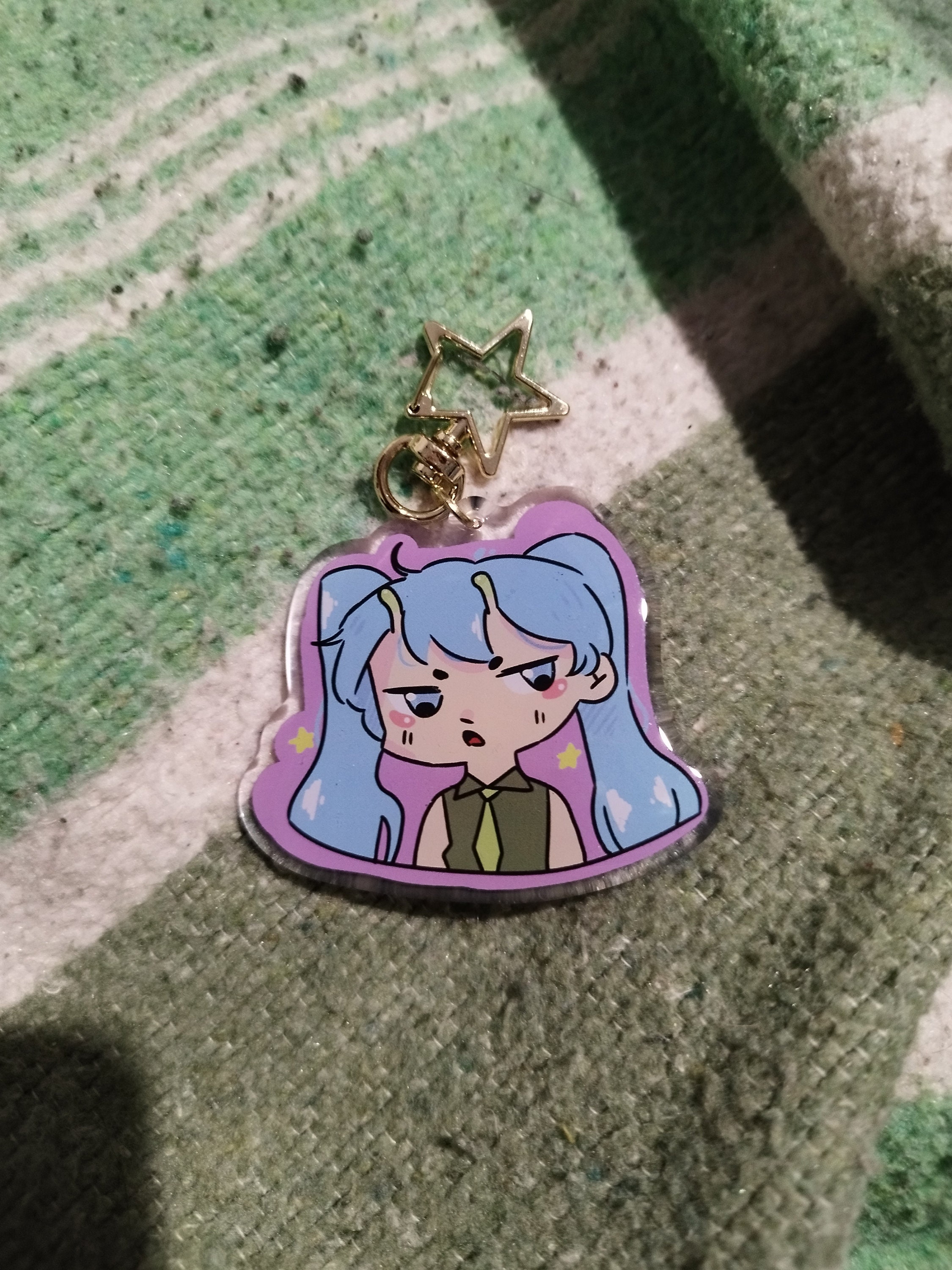 Miku Alien Keychain - Etsy