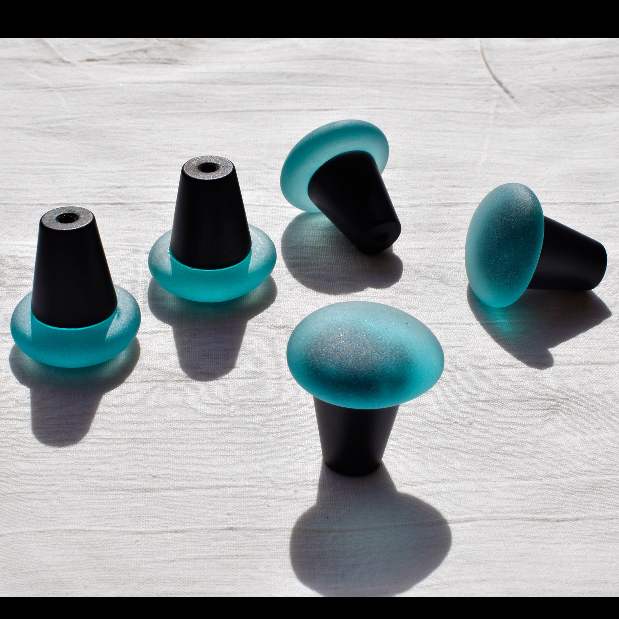 Sea Glass Pulls and Knobs. Kitchen Handles for Dressers, Cuppboards and Cabinets. Rock Door ...
