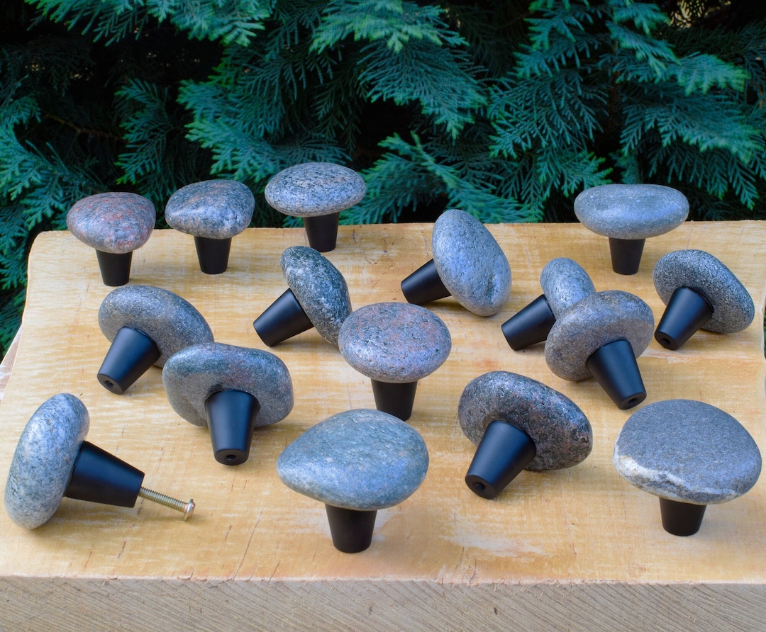 Coast Stone Pulls and Knobs, Kitchen Handles for Dressers, Cupboards ...