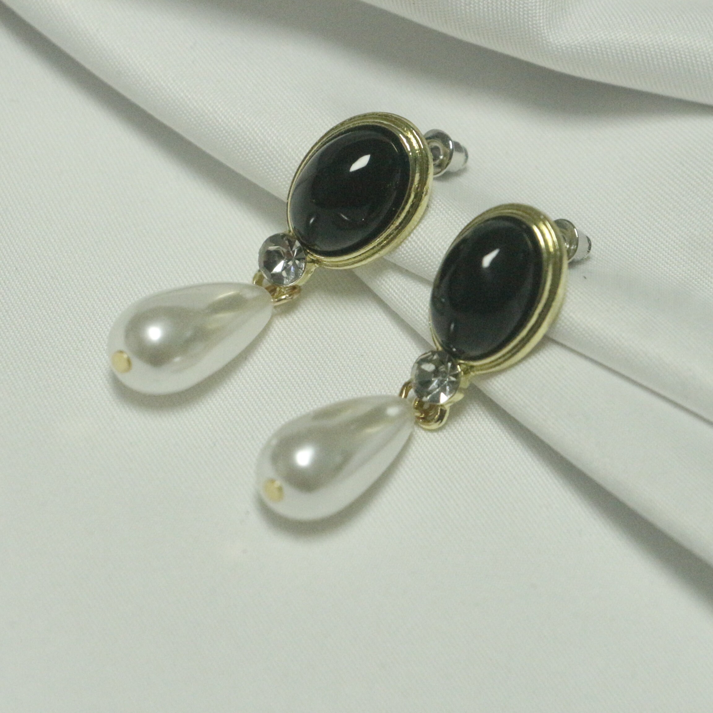 French Retro Romantic Niche Black Rough Crystal Porcelain Imitation ...