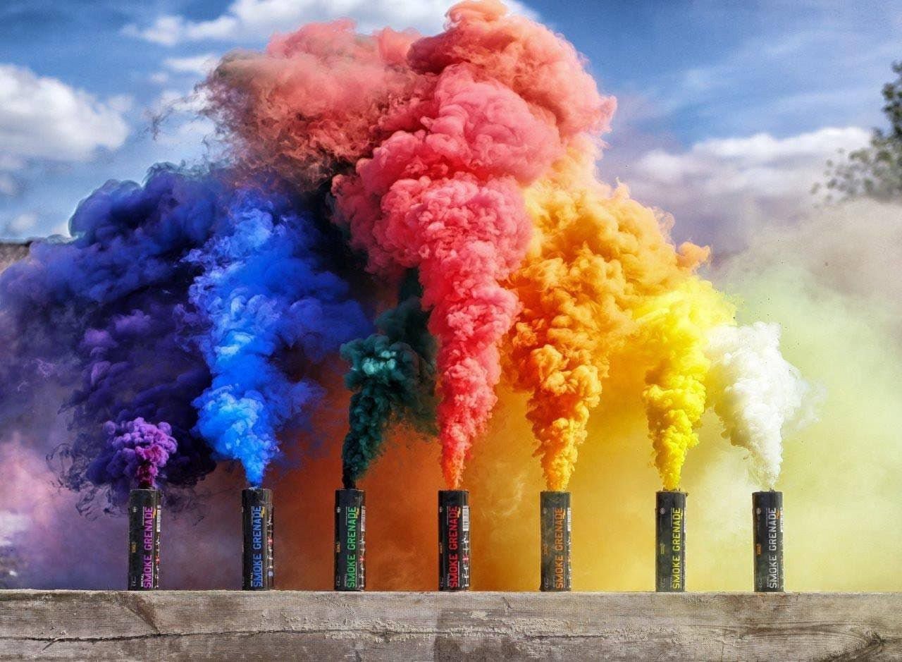 Colored Smoke Bomb