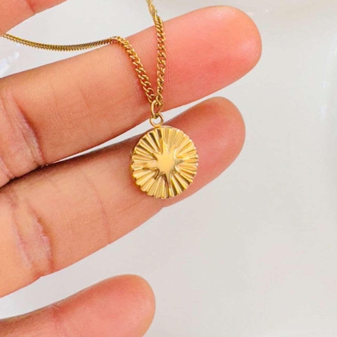 Round 18K Gold Sunshine Pendant Necklace, Minimalist Gold Sunburst ...