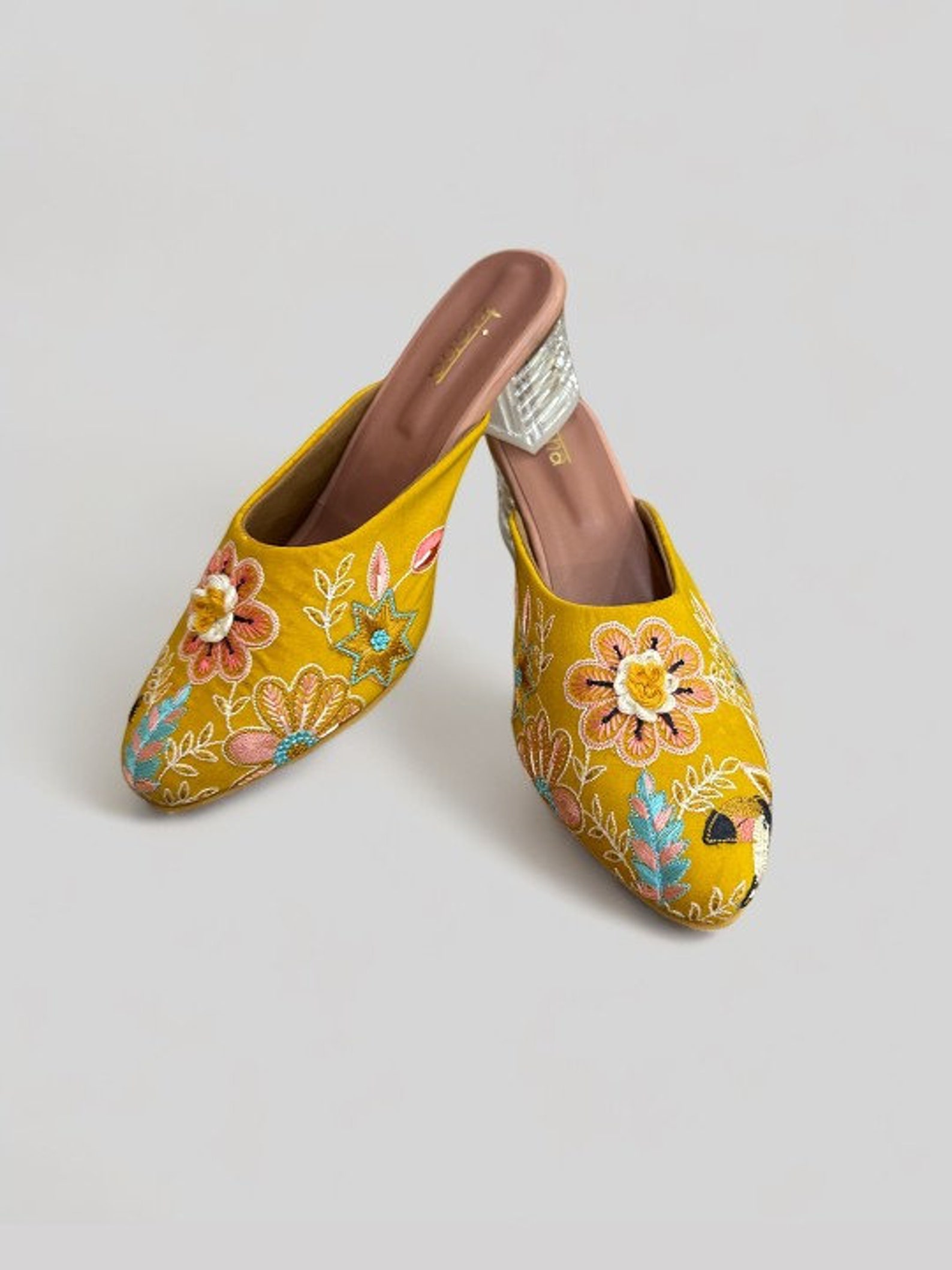 Handcrafted Bridal Heel Jutti: Embroidered Punjabi Women's Footwear - Etsy